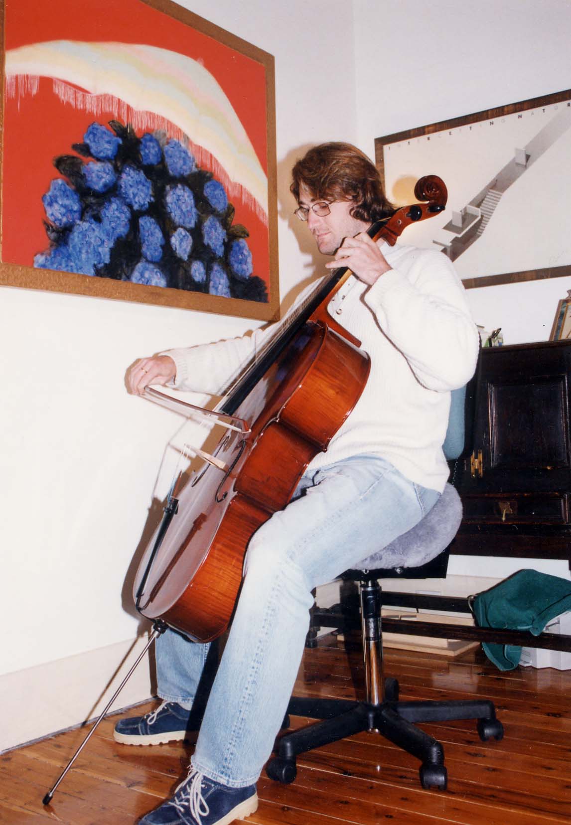 Saddle Seats for Musicians - Health By Design